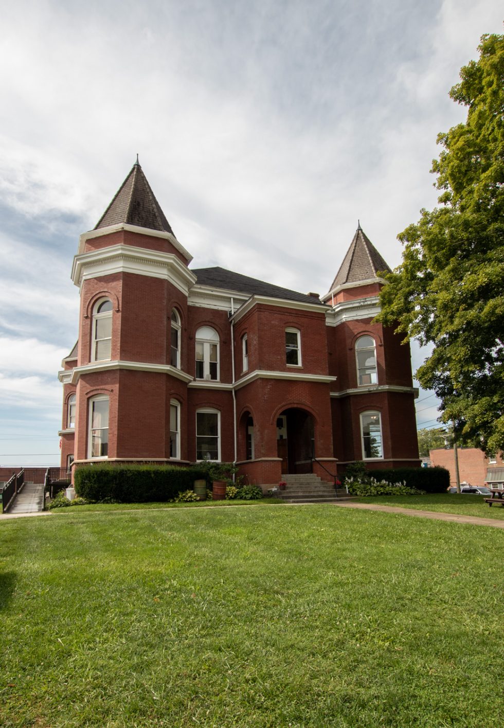 Contact | Historic 1908 Courthouse